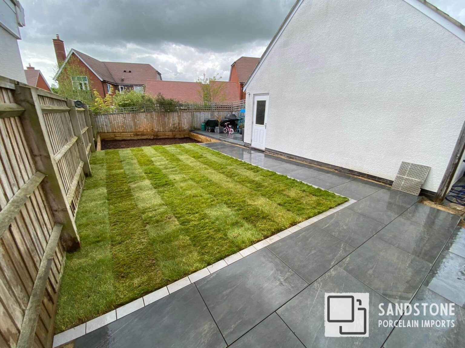 Porcelain Garden Slabs | Anthracite Porcelain Paving